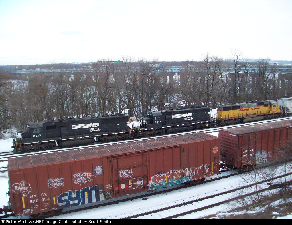 NS 6613, NS 3442 and HLCX 5982